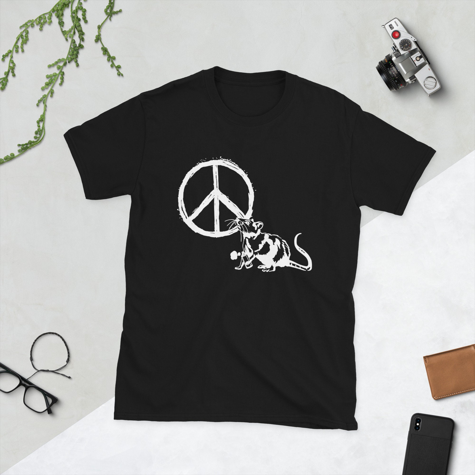 Peace Street Art Rat Graffiti Rat Peace Sign T-shirt - Etsy
