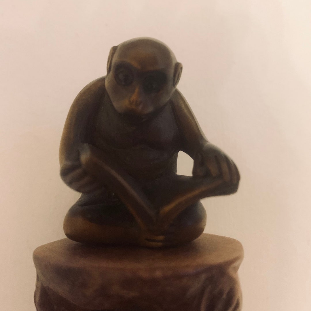 A Beautiful Antique Japanese Wooden Netsuke With the Artist’s Signature ...