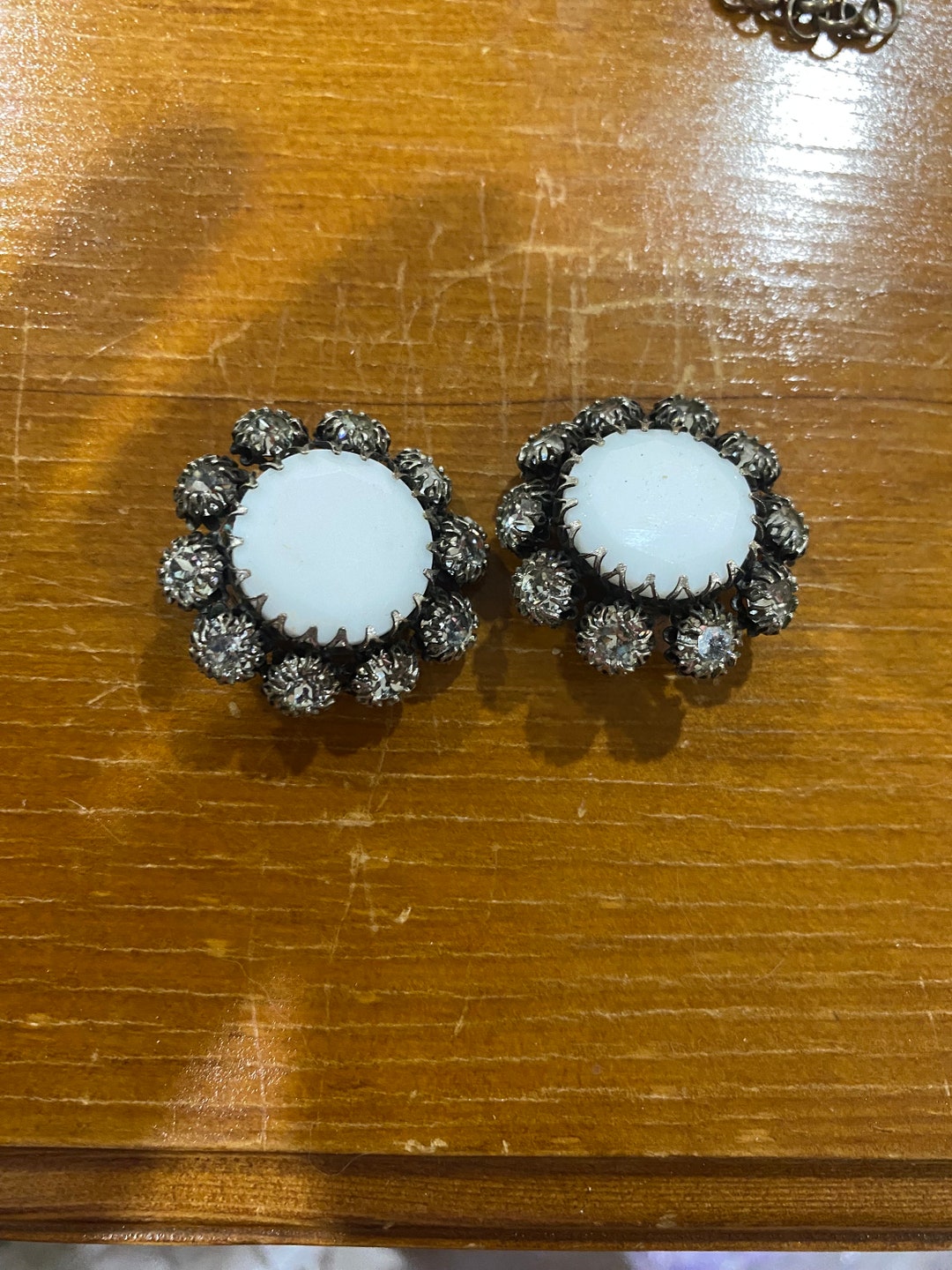 Christian Dior by Kramer 1950s White and Black Rhinestone Clip-on ...