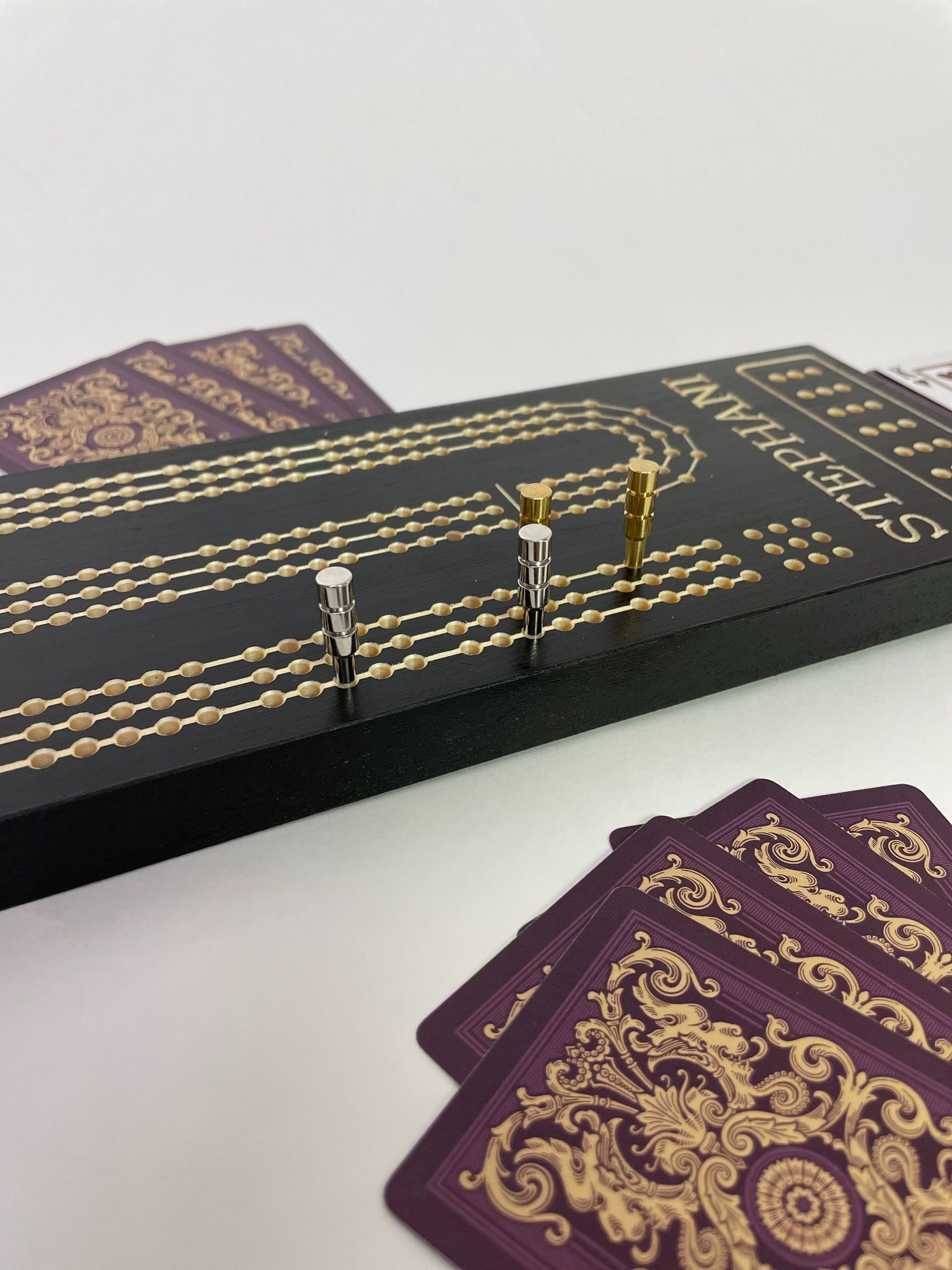 Premium Cribbage Board With Peg Storage Comes With 6 Metal Pegs ...