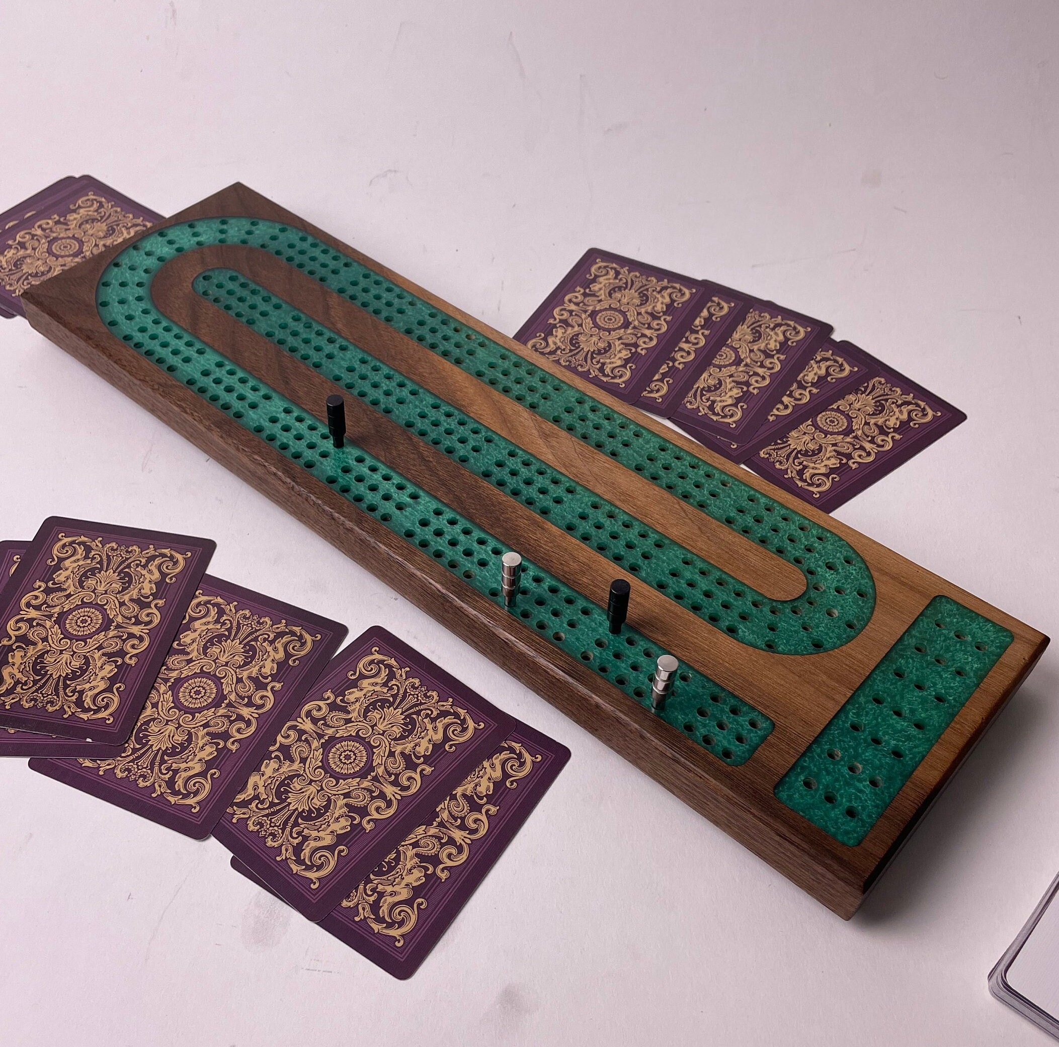Premium Cribbage Board Emerald Resin Inlay Cribbage Board Includes 9 Metal Pegs With Storage ...