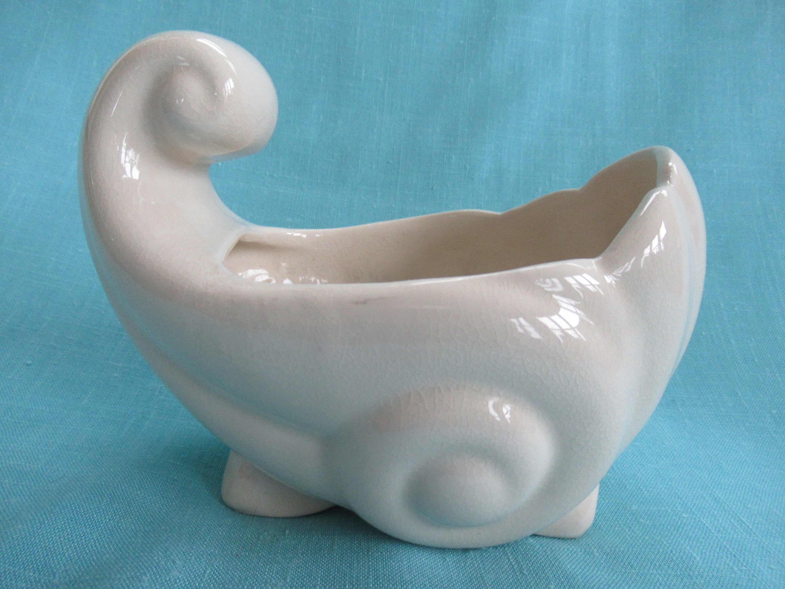 Vintage Planter Shell Cornucopia USA - Etsy