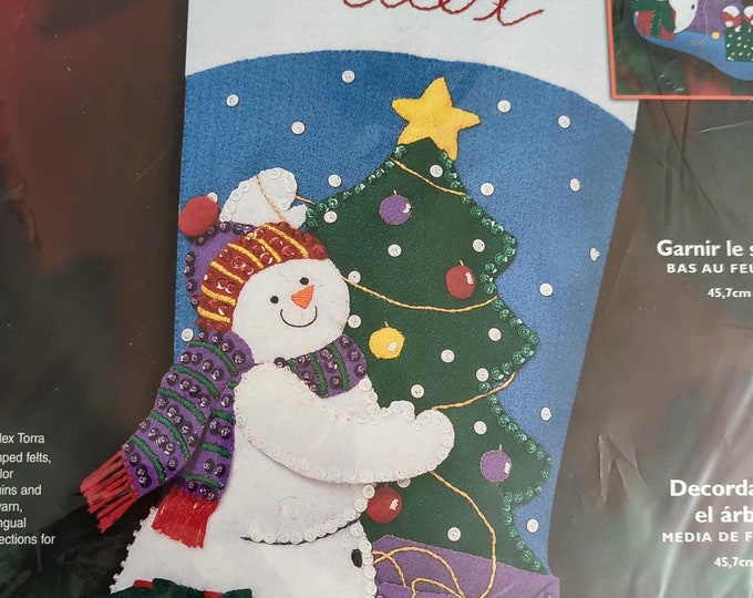 Trimming the Tree Felt Stocking Kit, Plaid Bucilla 84759, Complete Kit ...
