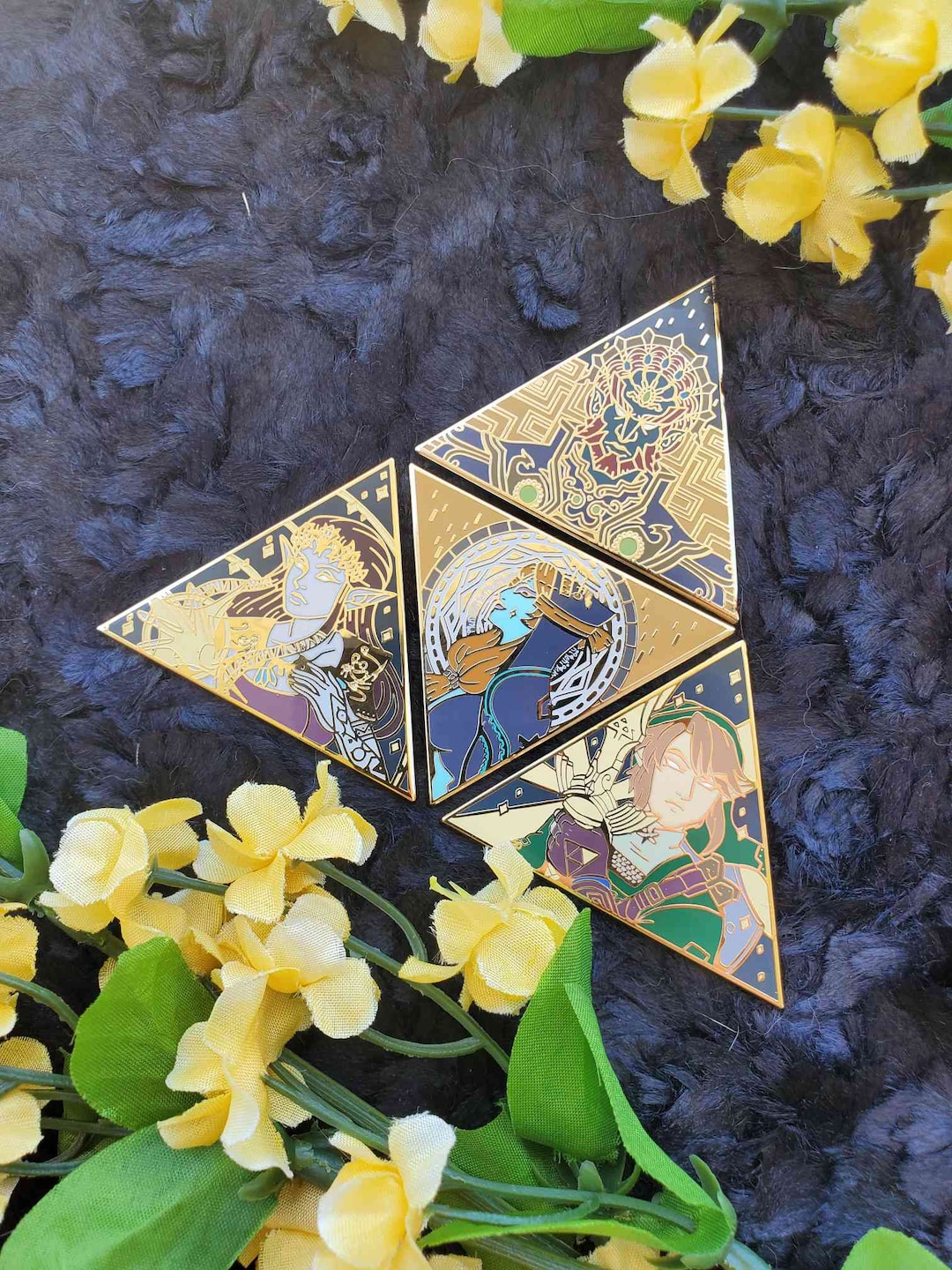 Zelda Twilight Princess Triforce Enamel Pins - Etsy