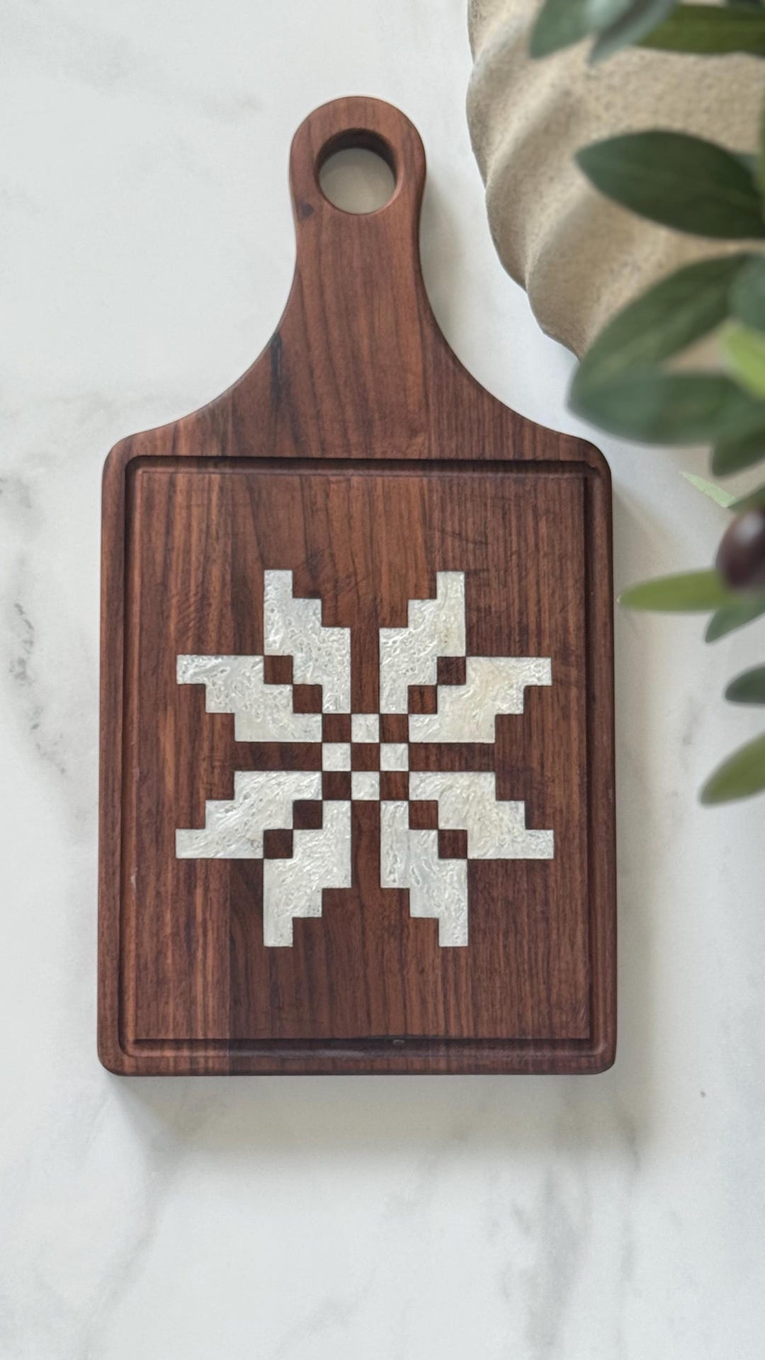 Handcrafted Walnut Cutting Board: Palestinian Tatreez Floral Inlay - Etsy