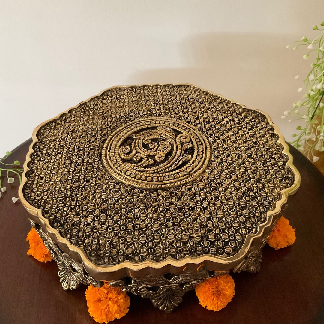 Brass Chowki for Idols, Pooja Chowki Stool, 11 Inches Brass Pooja ...