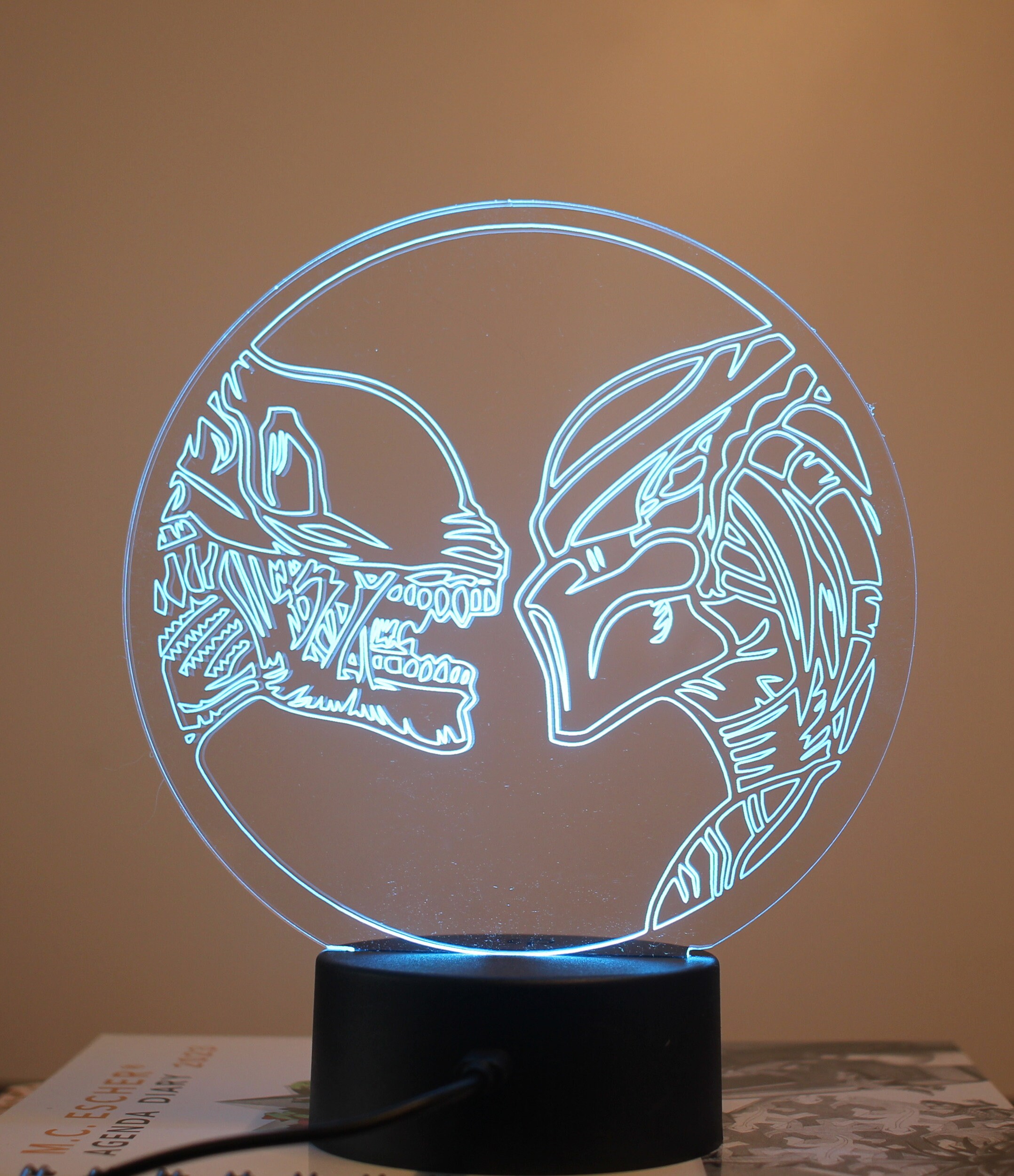 Night Lamp, Alien Vs Predator Night Lamp, Alien Vs Predator Led Lamp ...