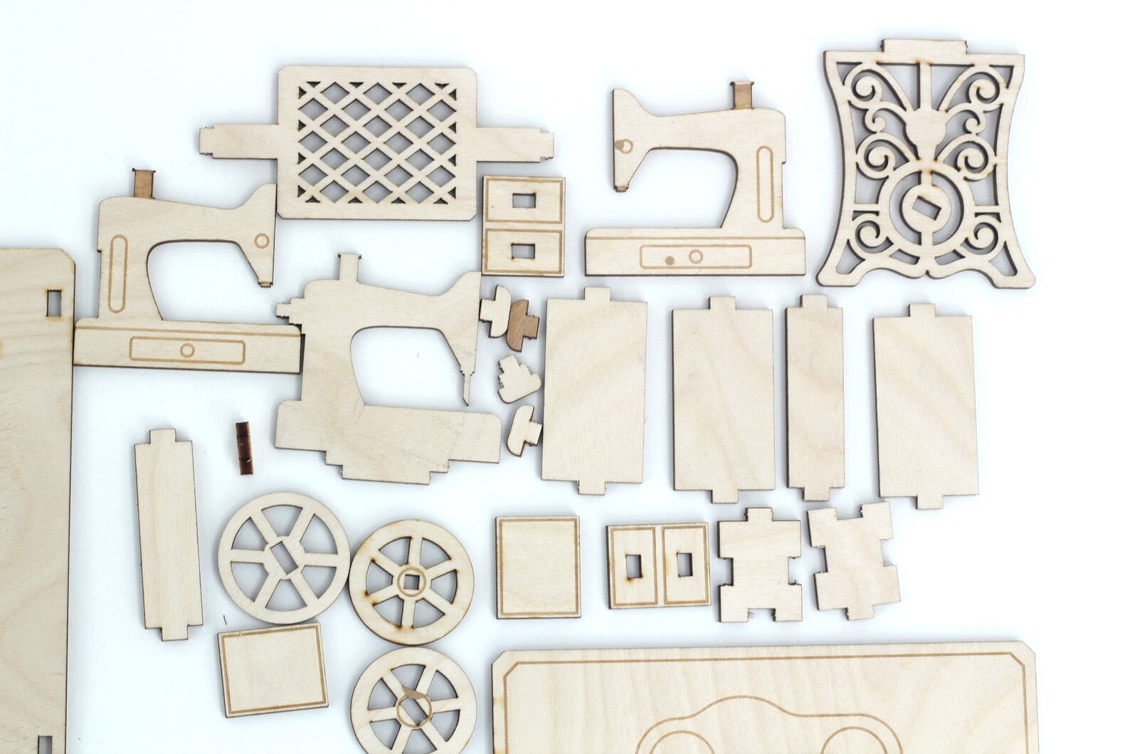 Mini Wooden Sewing Machine, Scale Sewing Machine, Sewing Machine Model ...