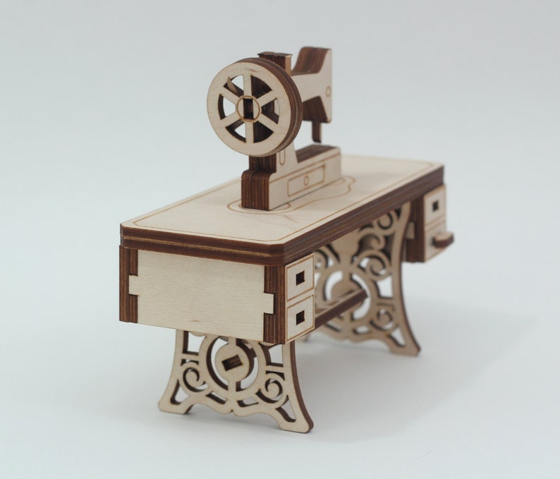 Mini Wooden Sewing Machine, Scale Sewing Machine, Sewing Machine Model ...