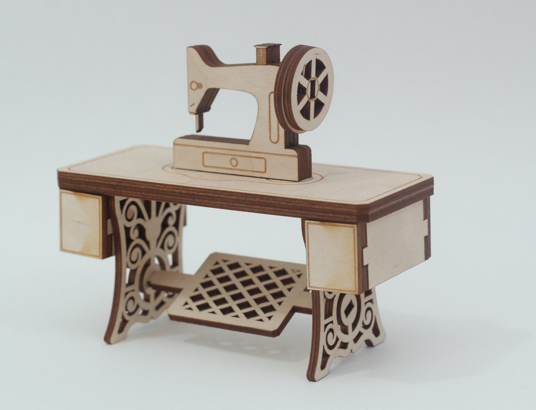 Mini Wooden Sewing Machine, Scale Sewing Machine, Sewing Machine Model ...