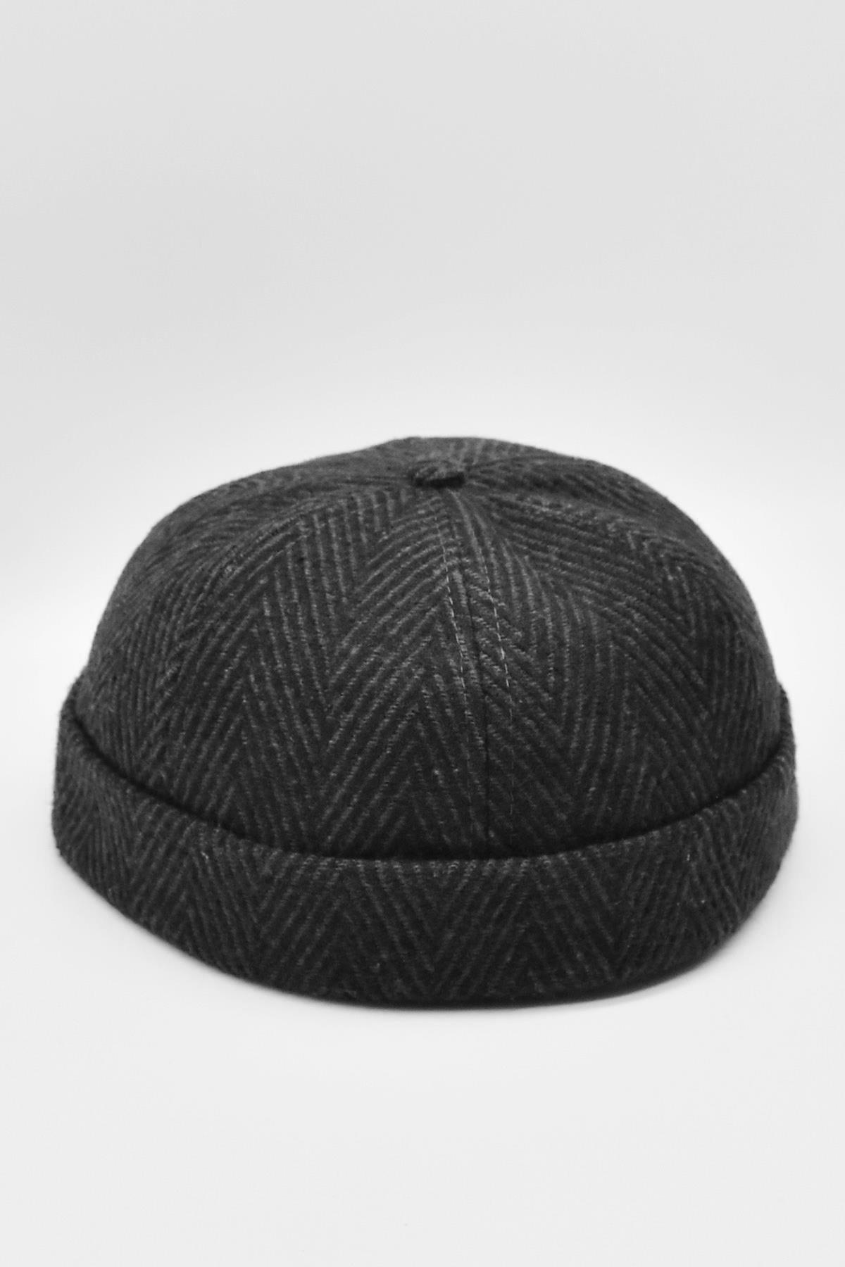 Women Winter Docker Hat Brown | Minimal Beanie Cap | European Style ...