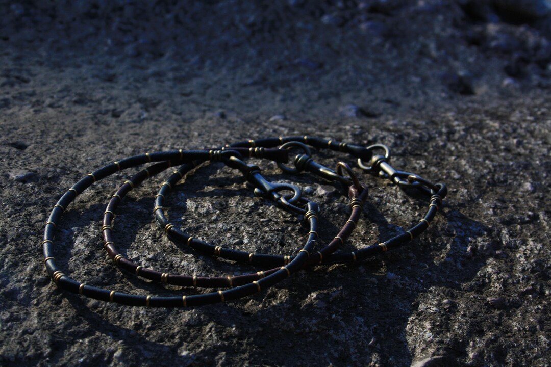 HUIYA Hoop, Leather & Brass Choker - Etsy
