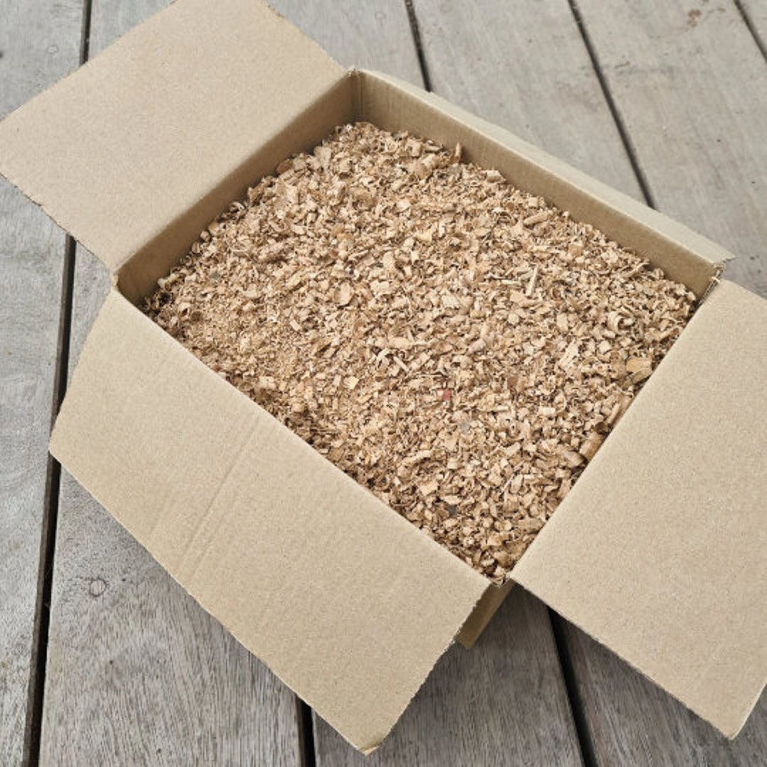 Eco Friendly Oak Shavings / Organic / Untreated / BBQ / Food Smoking ...