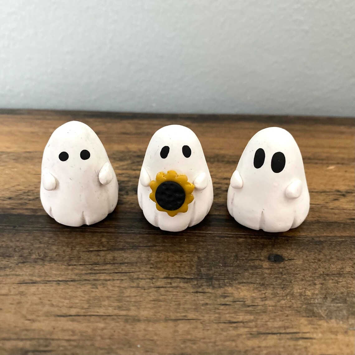 Ghost Figurine. Pocket Ghost. Halloween Decor. Halloween Figurine. - Etsy