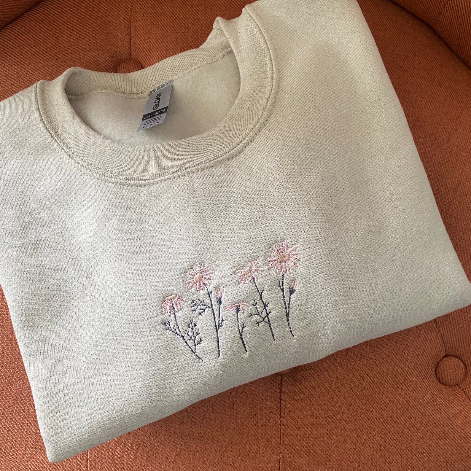 Floral Embroidered Crewneck Embroidered Crewneck Floral - Etsy Canada