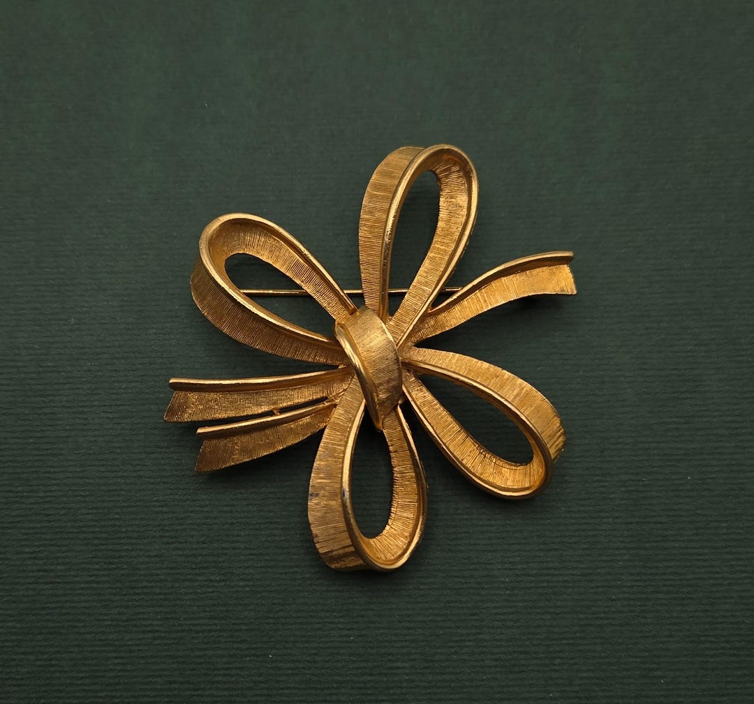 Monet Signed Vintage Bow Brooch - Etsy