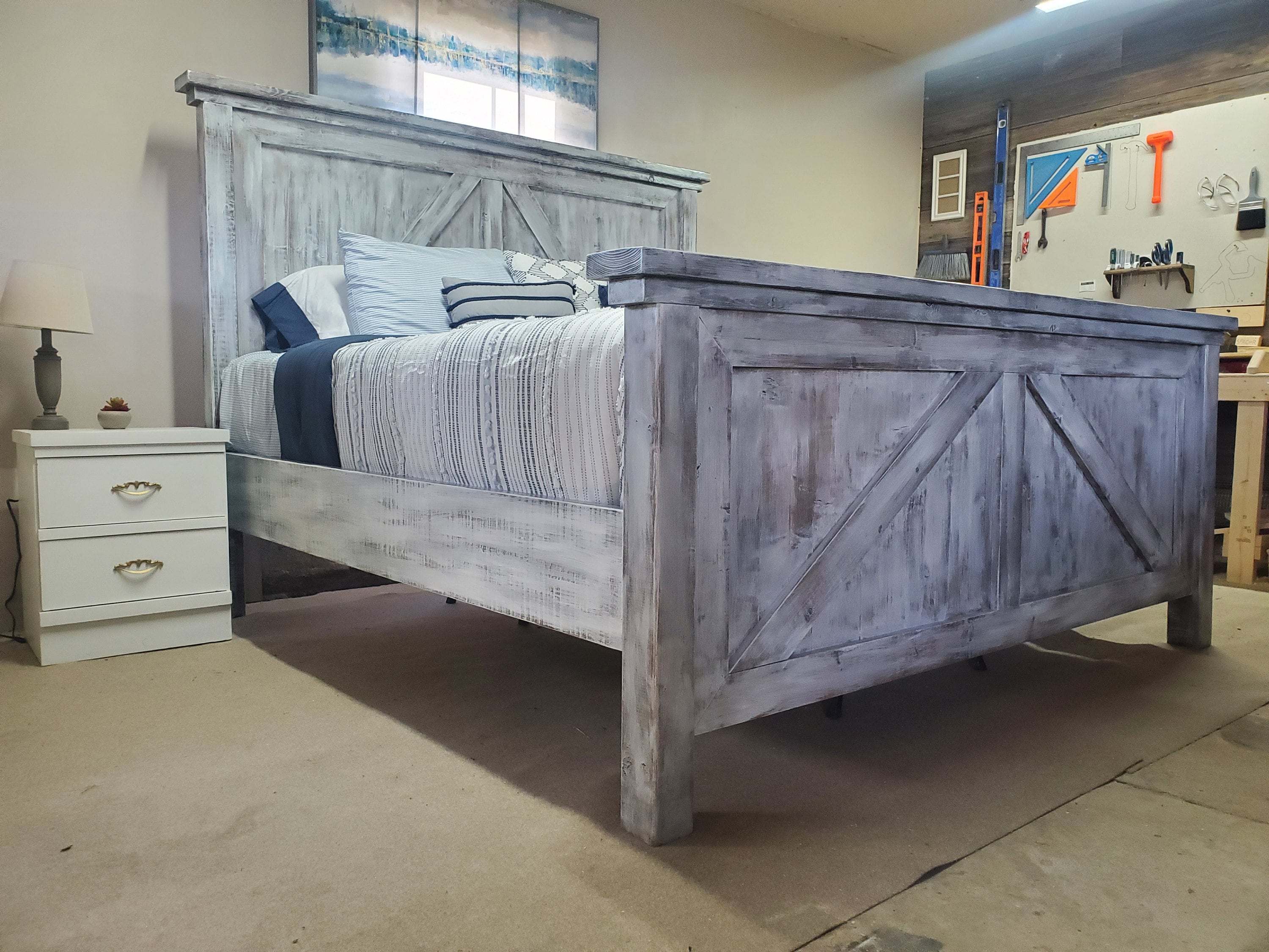 Farm House Bed Frame Free Shipping Diy Bed Frame Rustic Farmhouse Wood ...
