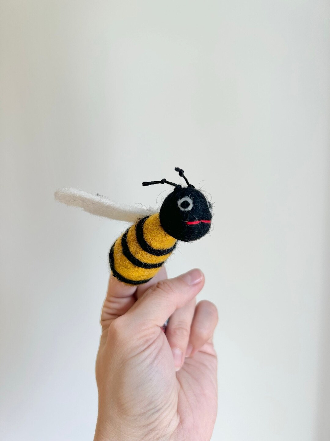 Cute Finger Puppet Bee Made of Felt I Finger Game I Farm Animal I ...