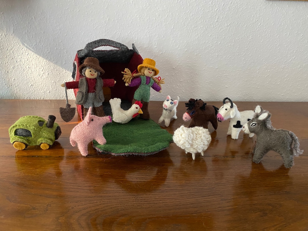 Farm Travel Game Made of Felt, Handmade Farm Animals Montessori ...