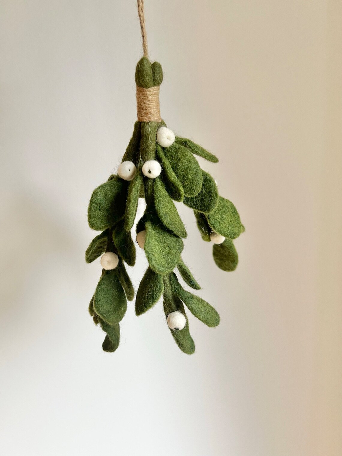 Mistletoe Made of Felt I Hand-felted From Wool I Window Decoration I ...