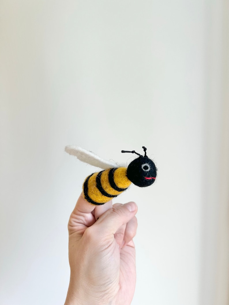 Cute Felt Bee Finger Puppet | Finger Play | Farm Animal | Meadow ...