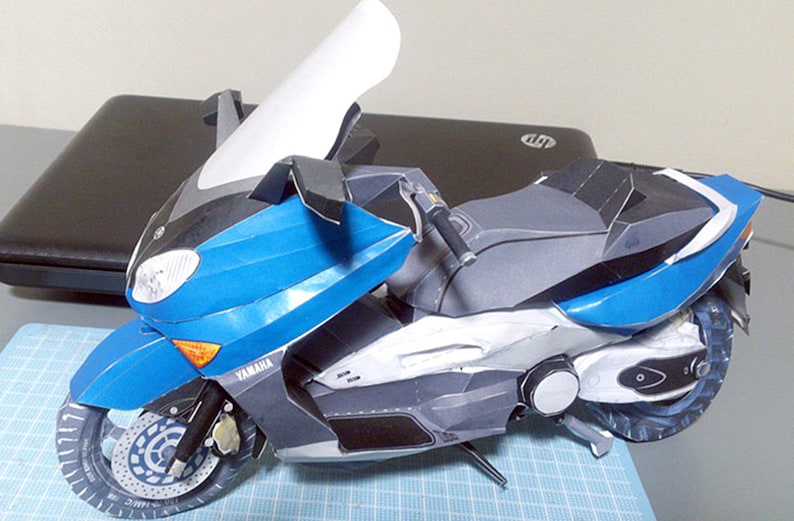 Yamaha Tmax Realistic Papercraft 3D Paper Model, Motorcycle, Paper ...