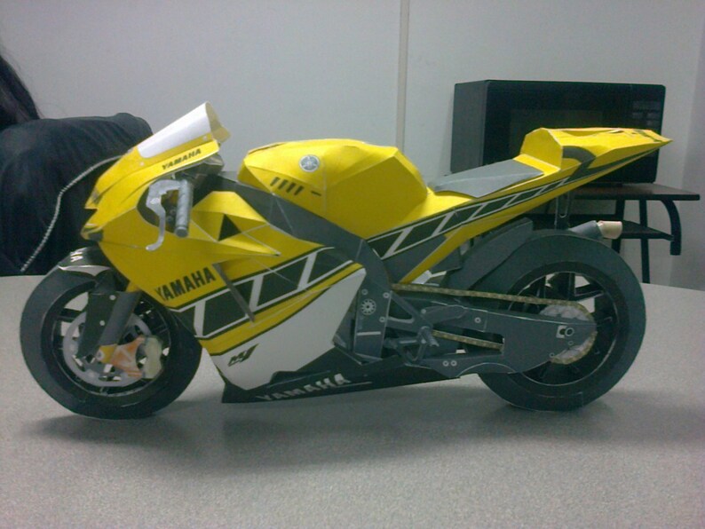 Yamaha YZR-M1-US Realistic Papercraft 3D Paper Model, Motorcycle, Paper ...