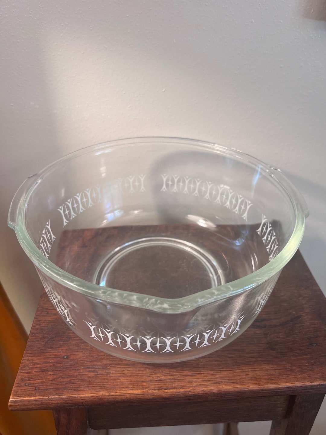 Vintage Atomic Eye Clear Glass Mixing Bowl With Spout - Etsy