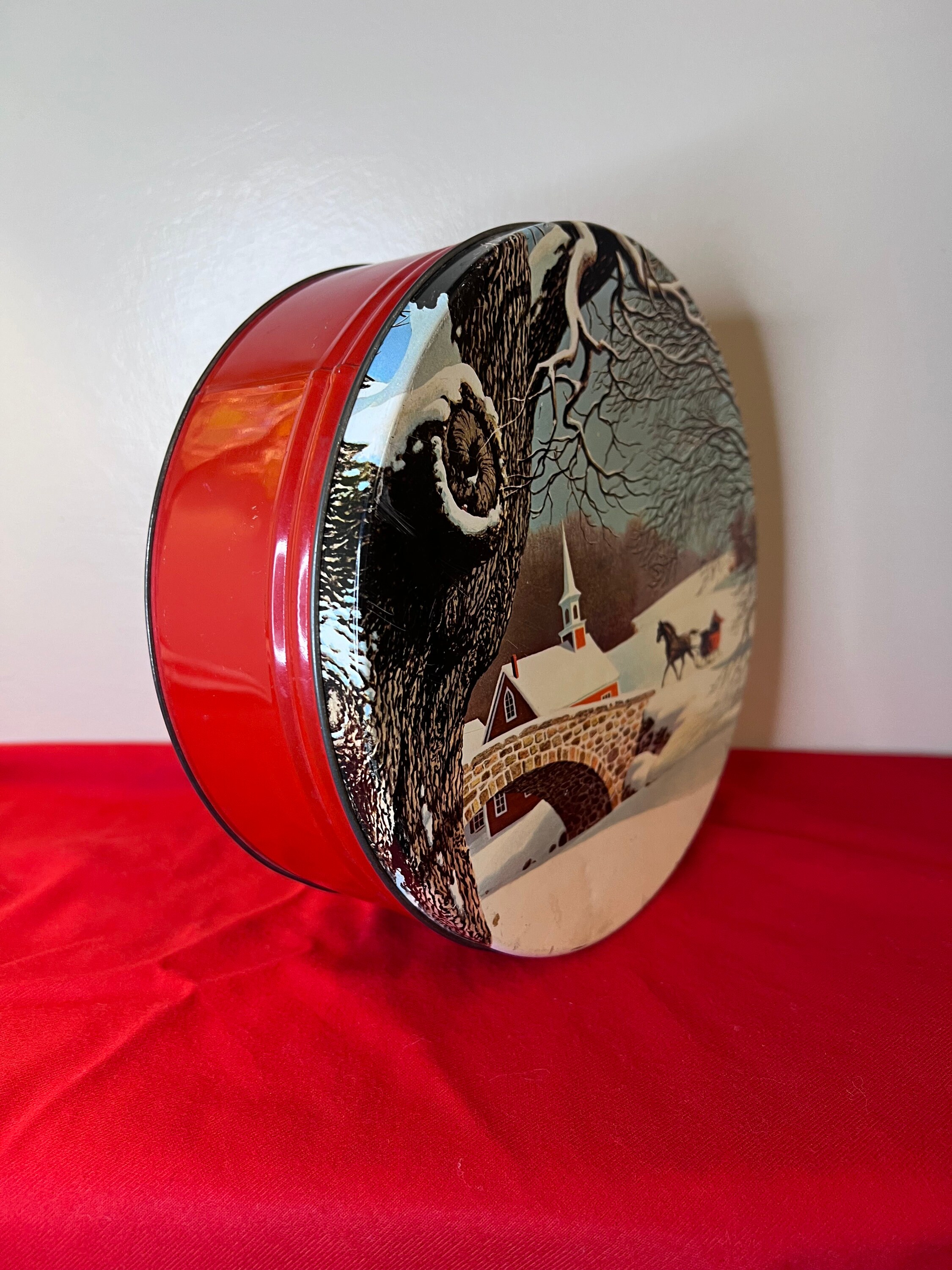 Vintage Round Christmas Tin- Snow Scene - Etsy