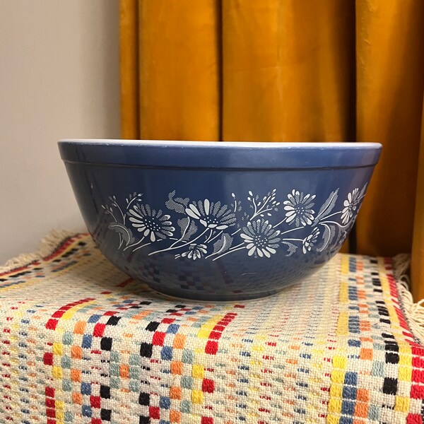 Blue Pyrex Colonial Mist Bowl - Etsy