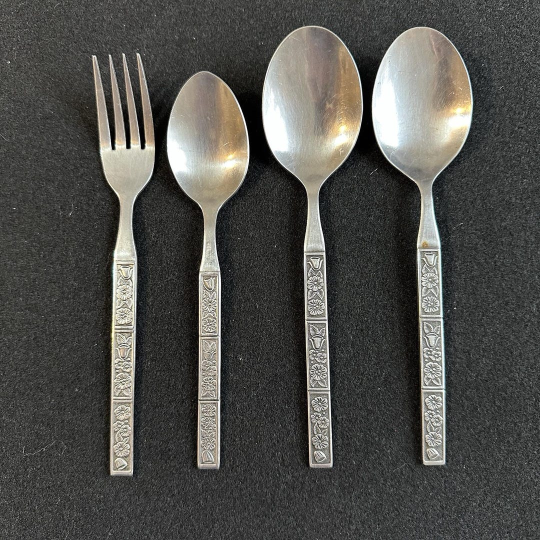 Oneida Northland Stainless Flatware Spring Fever Spoons Fork Korea 4 ...