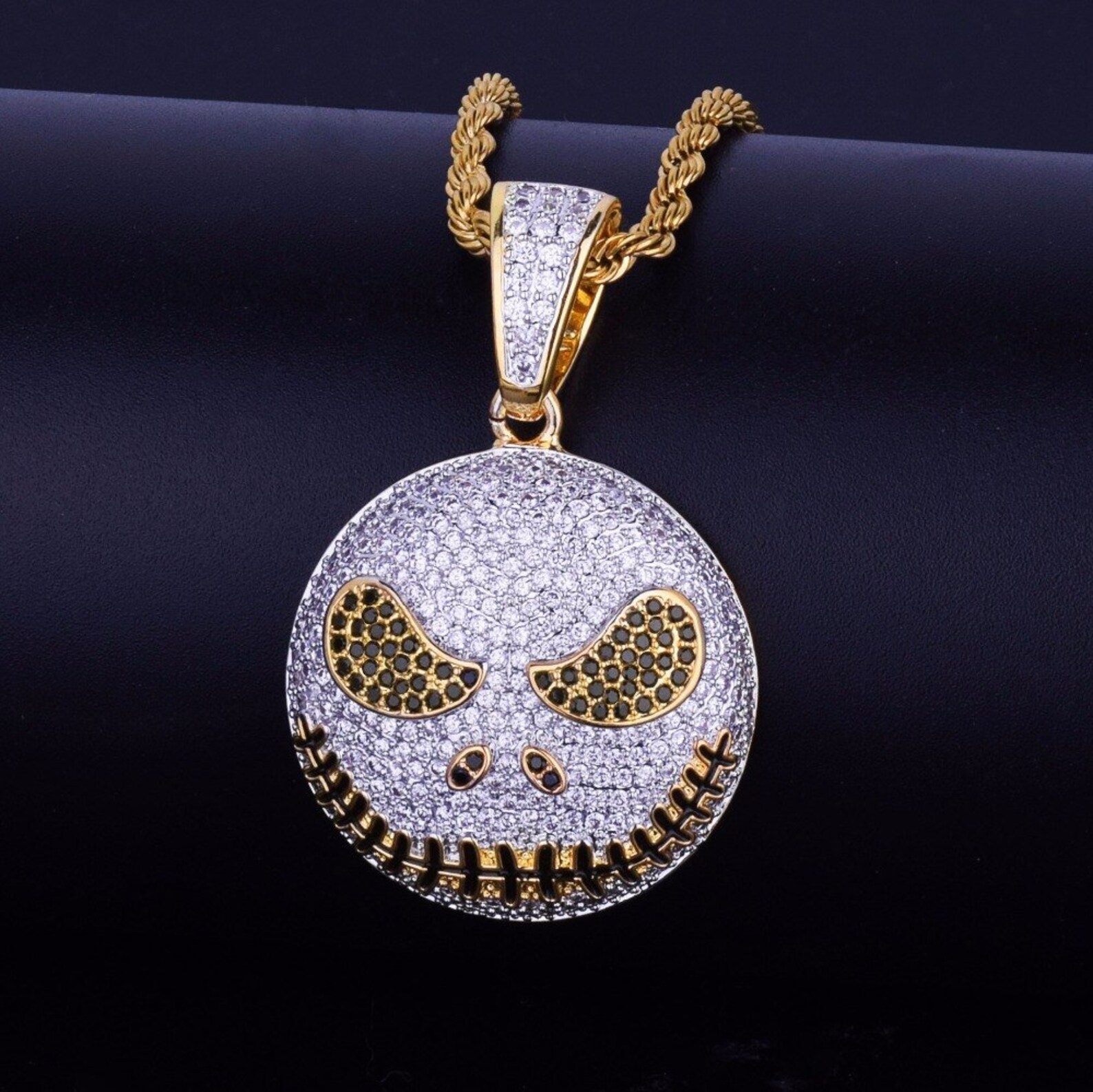 Character Round Face Pendant Necklace , Cubic Zircon , Hip Hop Jewelry ...