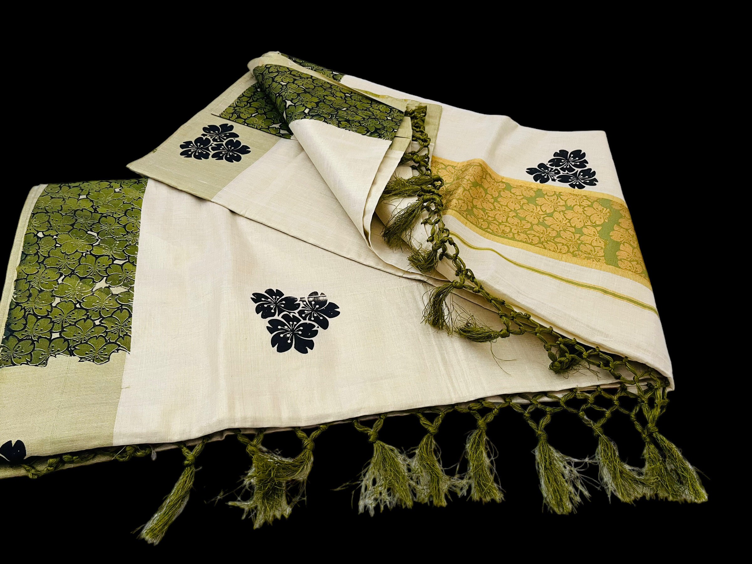 Kerala Set Saree Gold and Flowers Print Border Tissue no Blouse Onam ...