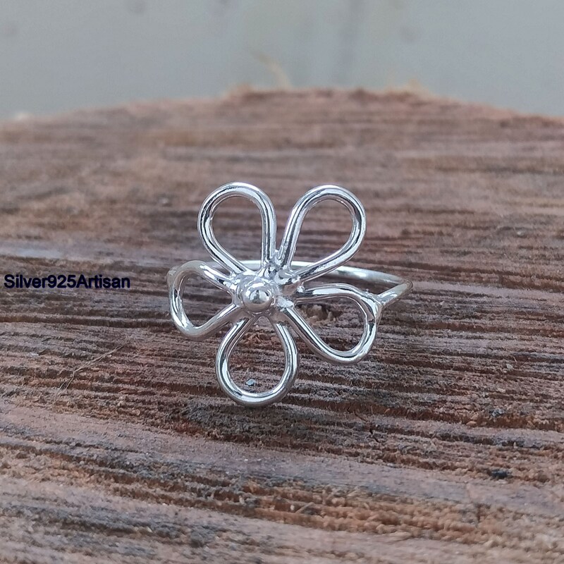 Silver Flower Ring - Etsy