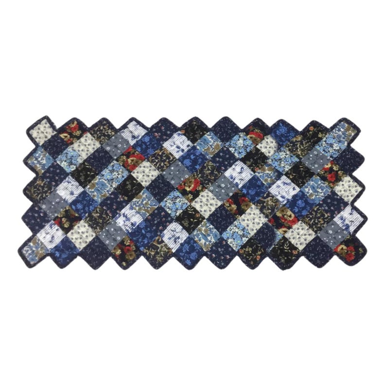 Table Runner Quilted Patchwork Zig Zag Table Runner & Table Toppers ...