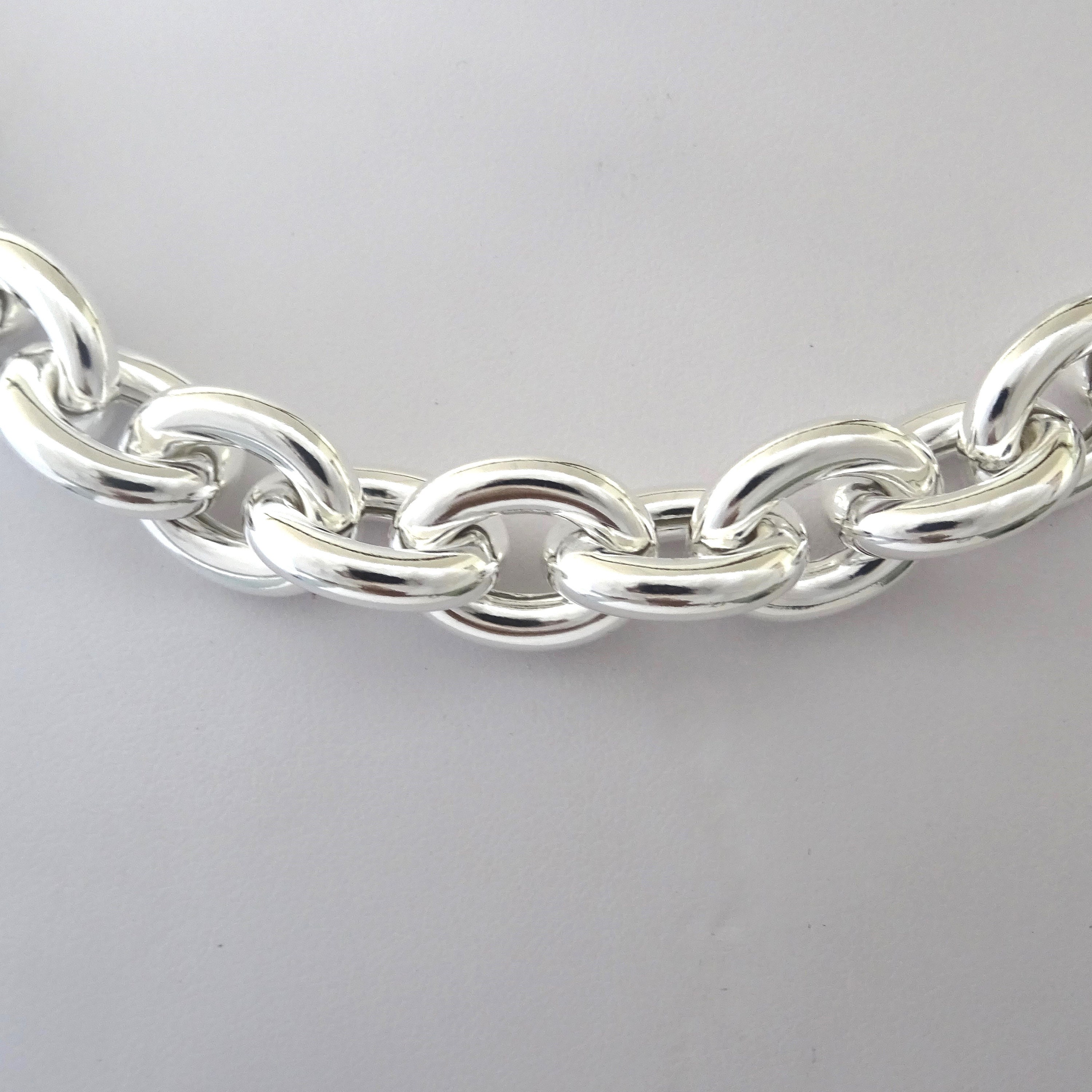 LARGE Necklace in 925 Silver Oval Chain 14 Mm. 90 Grams LARGE Necklace in 925 Silver Oval Chain 14 Mm. 90 Grams
