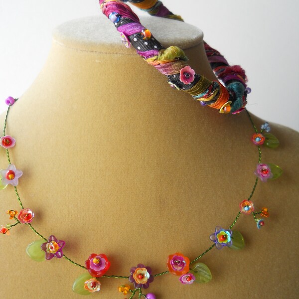 Hand Beaded Necklace - Etsy