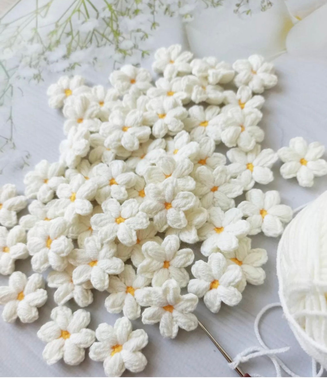 Small Crochet Daisy Appliques. 10 Pcs Flower Embellishments - Etsy