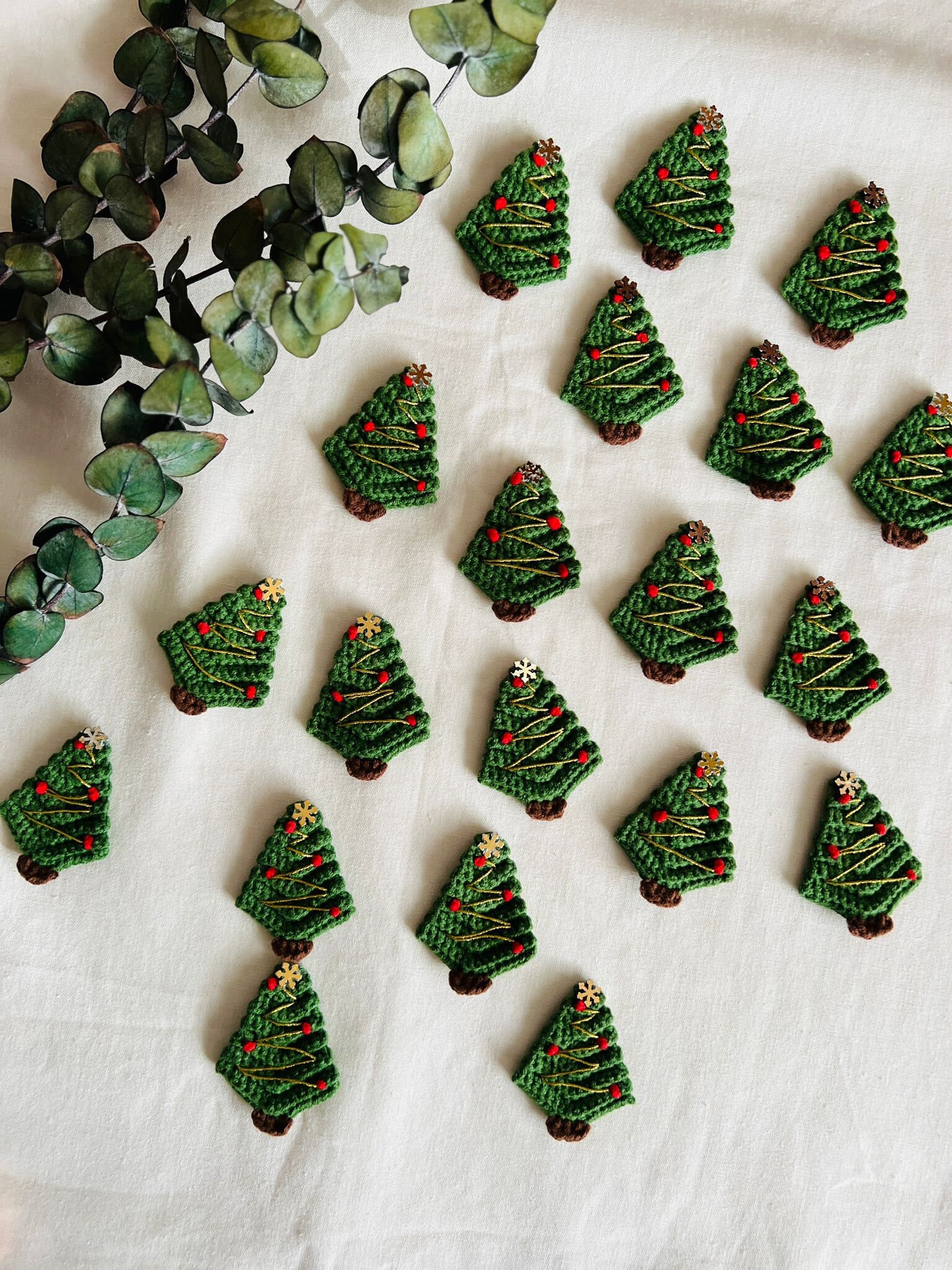 Merry Crochet Christmas Applique Pack Set of 6, Embroidered Christmas ...