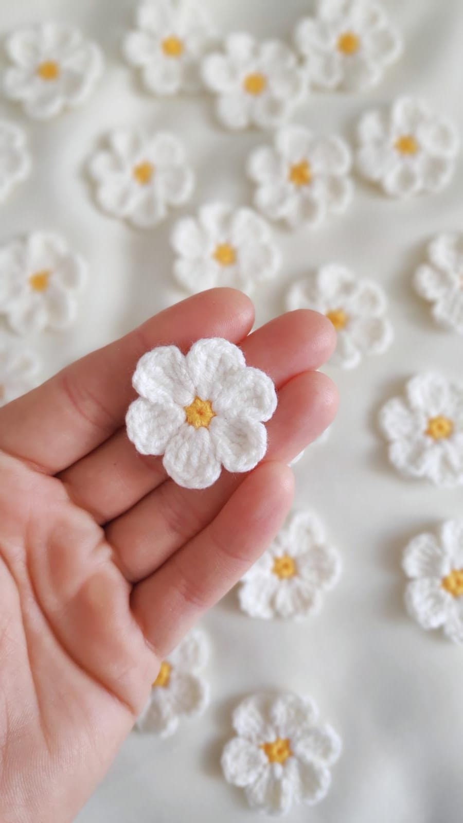 Mini Daisy Crochet Flower Set of 25 Handmade Crochet Flowers - Etsy