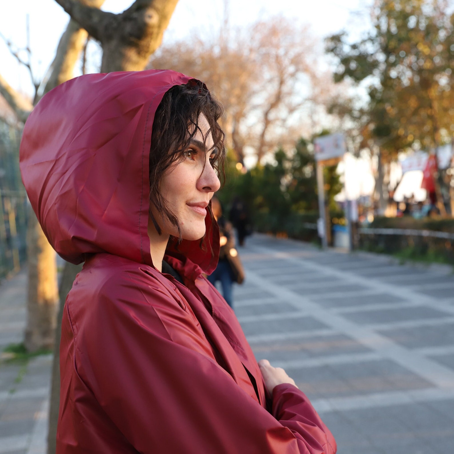 Waterproof Burgundy Raincoat - Lightweight Unisex Travel Coat - Compact ...