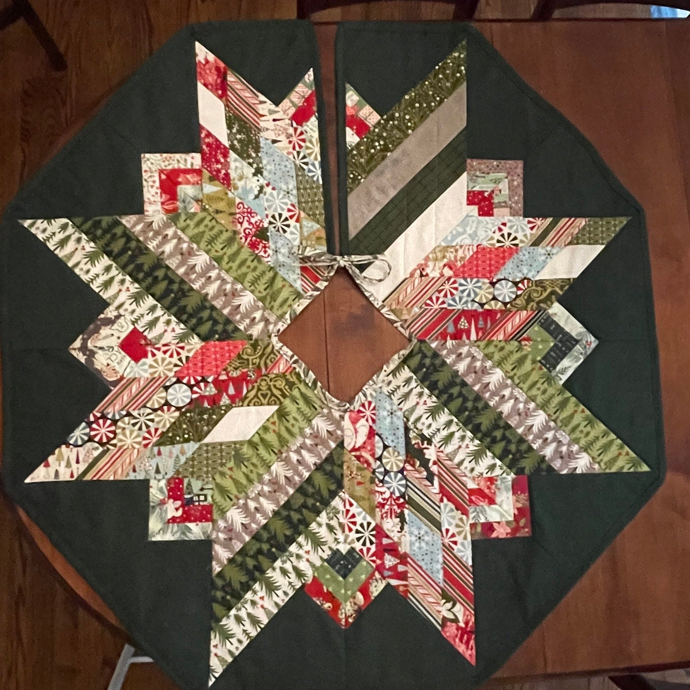 TREE SKIRT: 40 Handmade Quilted Tree Skirt - Etsy
