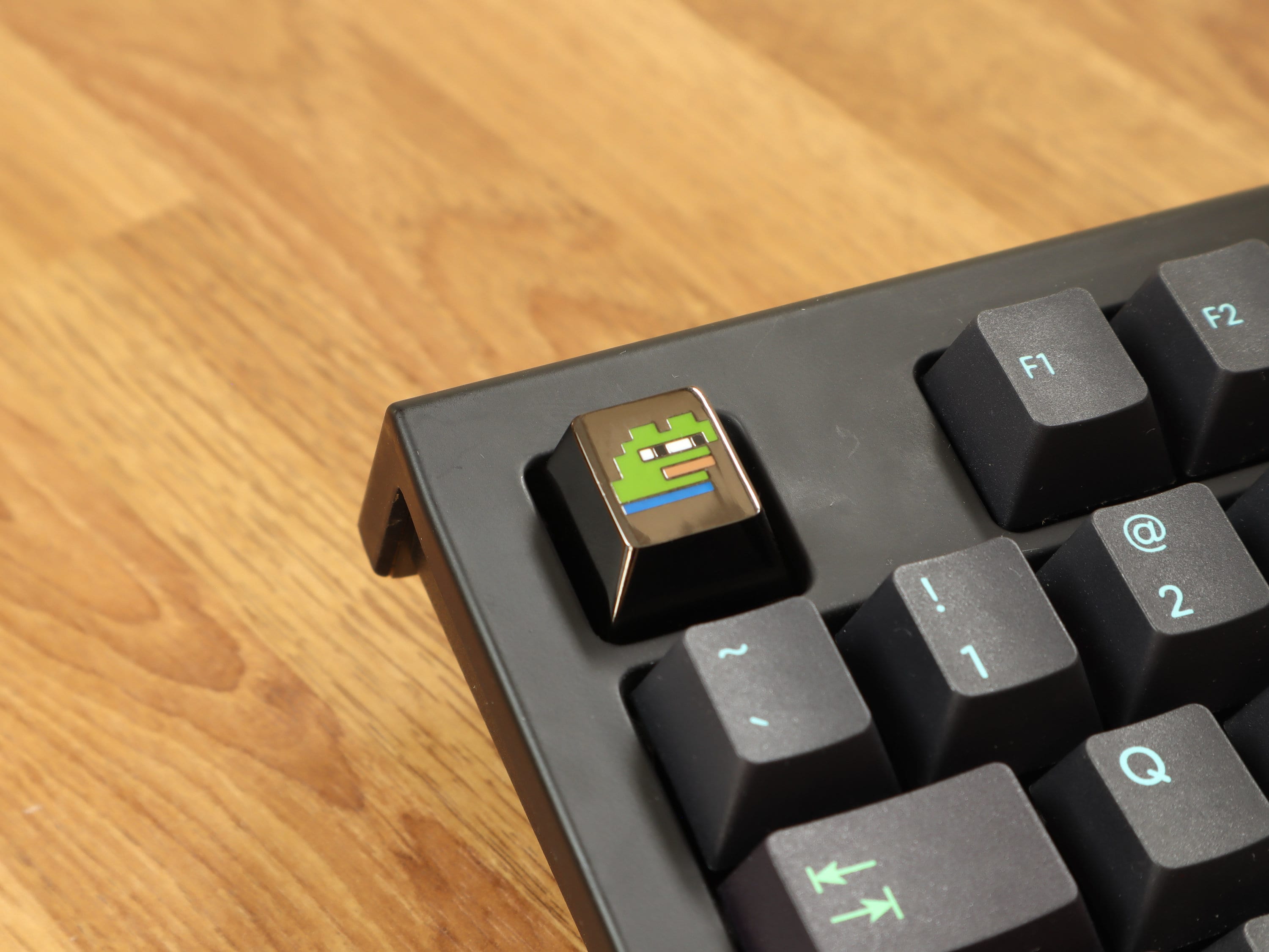 Pixel Peepo Artisan Keycap: Black Enamel Esc Key - Etsy