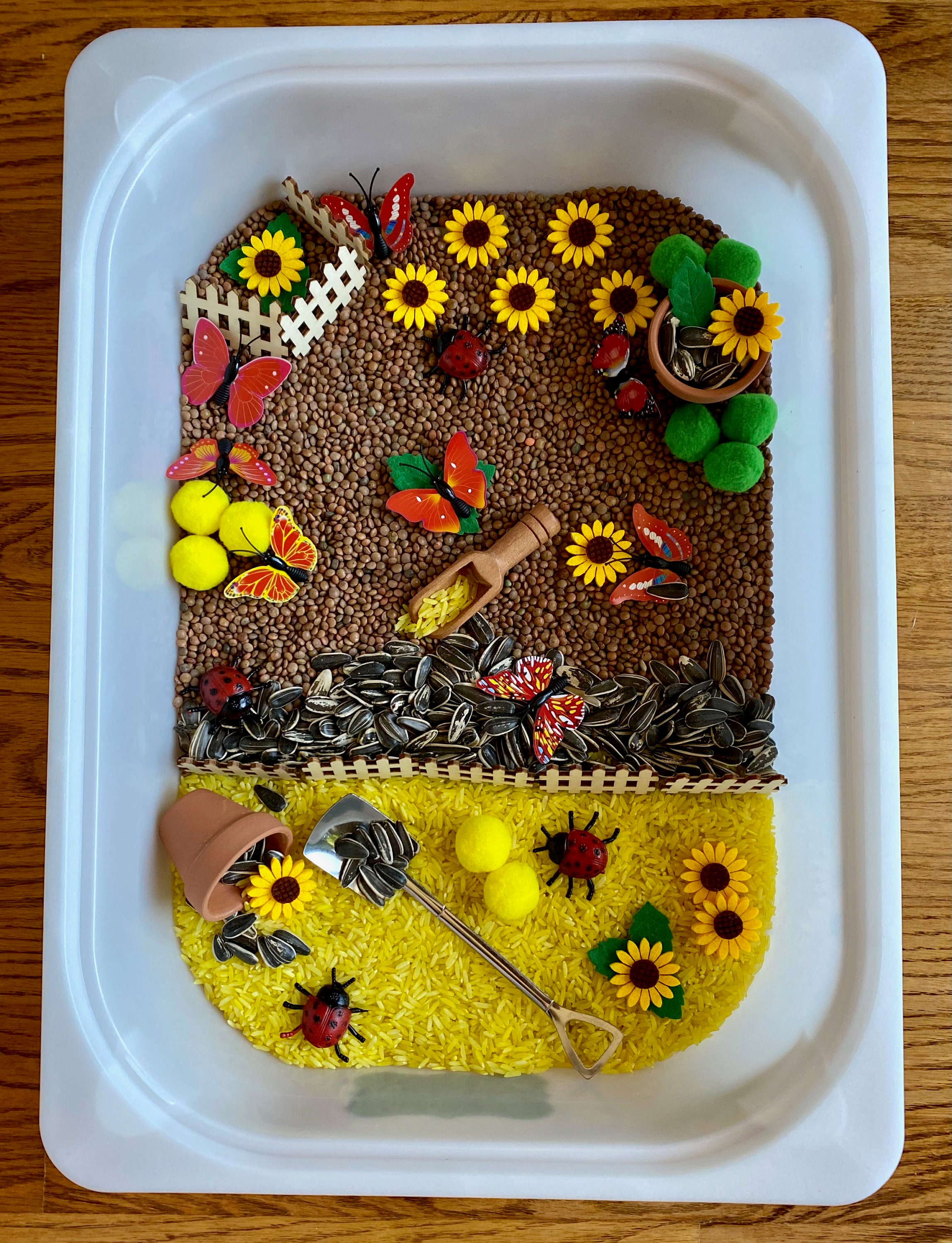 Sunflower Sensory Bin | Summer Sensory Activity for Toddlers ...