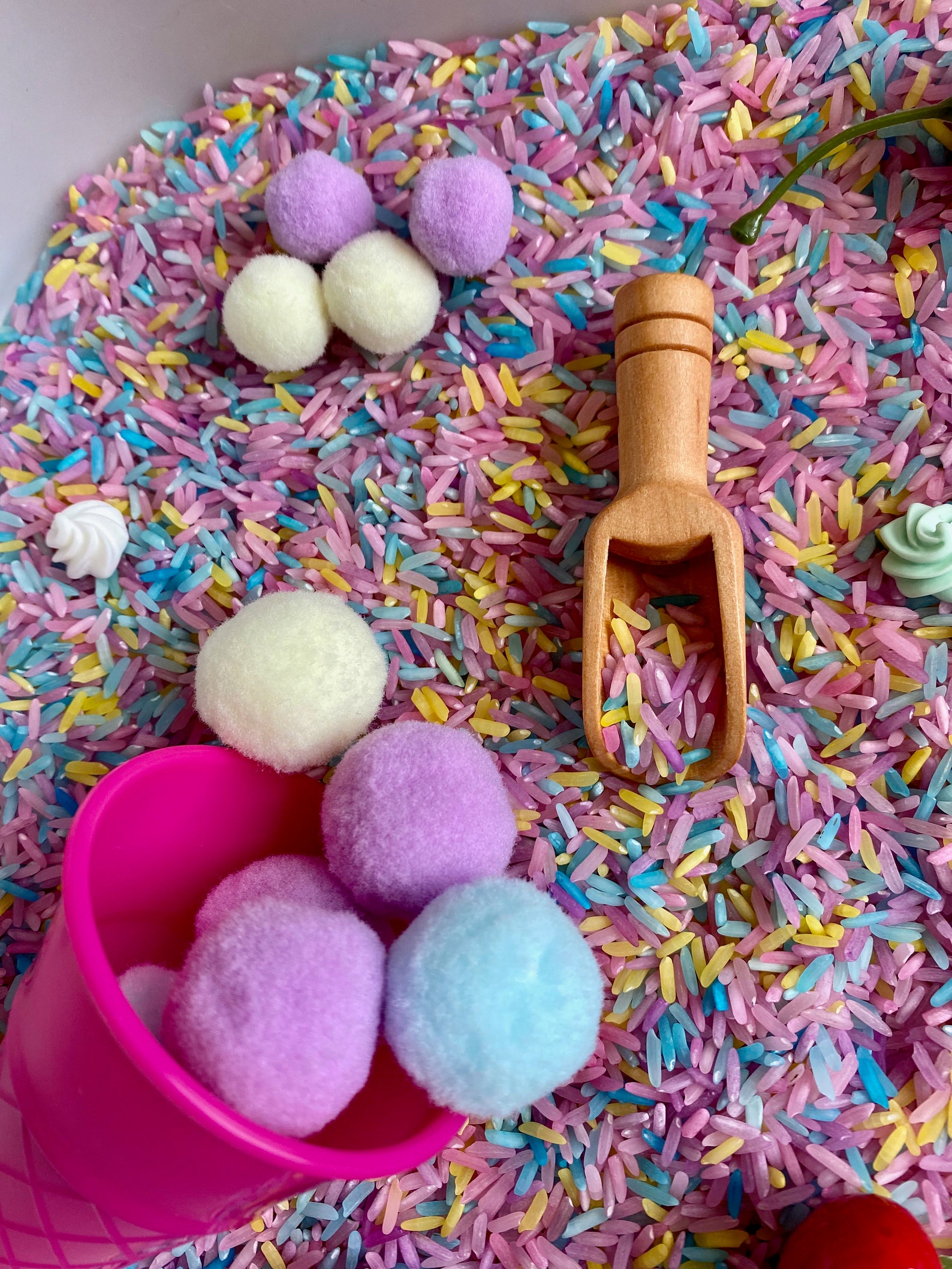 Ice Cream Sensory Bin for Toddlers | Summer Sensory Activity | Icecream ...