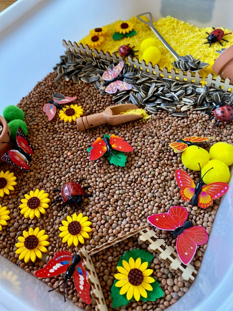 Sunflower Sensory Bin | Summer Sensory Activity for Toddlers ...