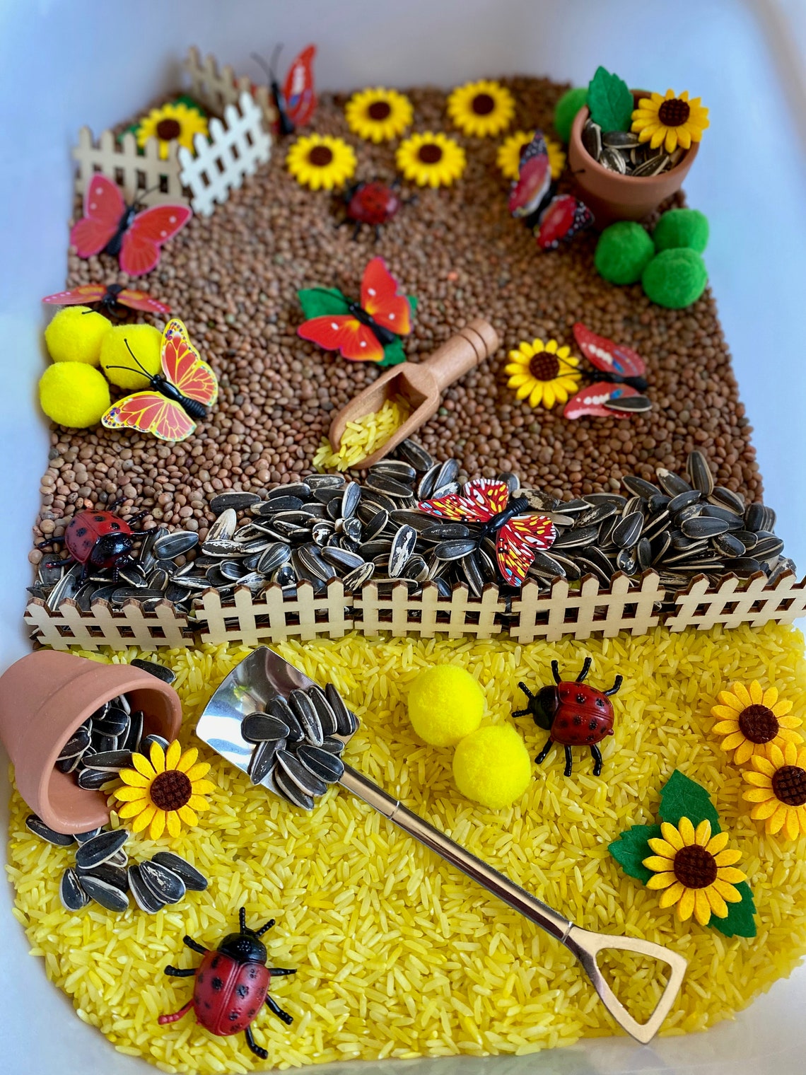 Sunflower Sensory Bin | Summer Sensory Activity for Toddlers ...