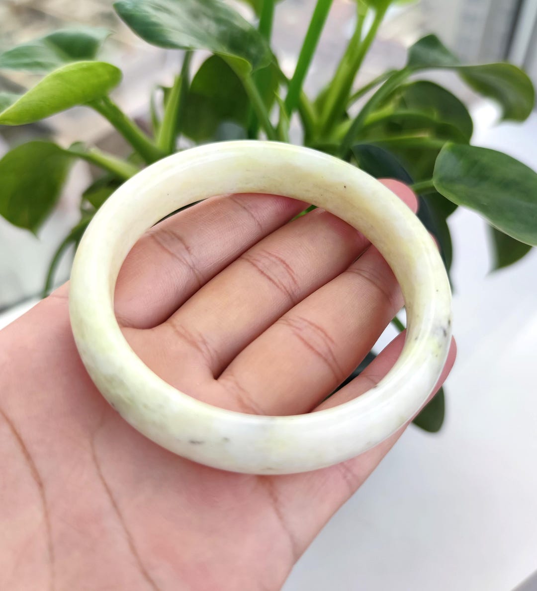 Authentic Serpentine Jade Bangle: Two Tone, 63mm - Etsy