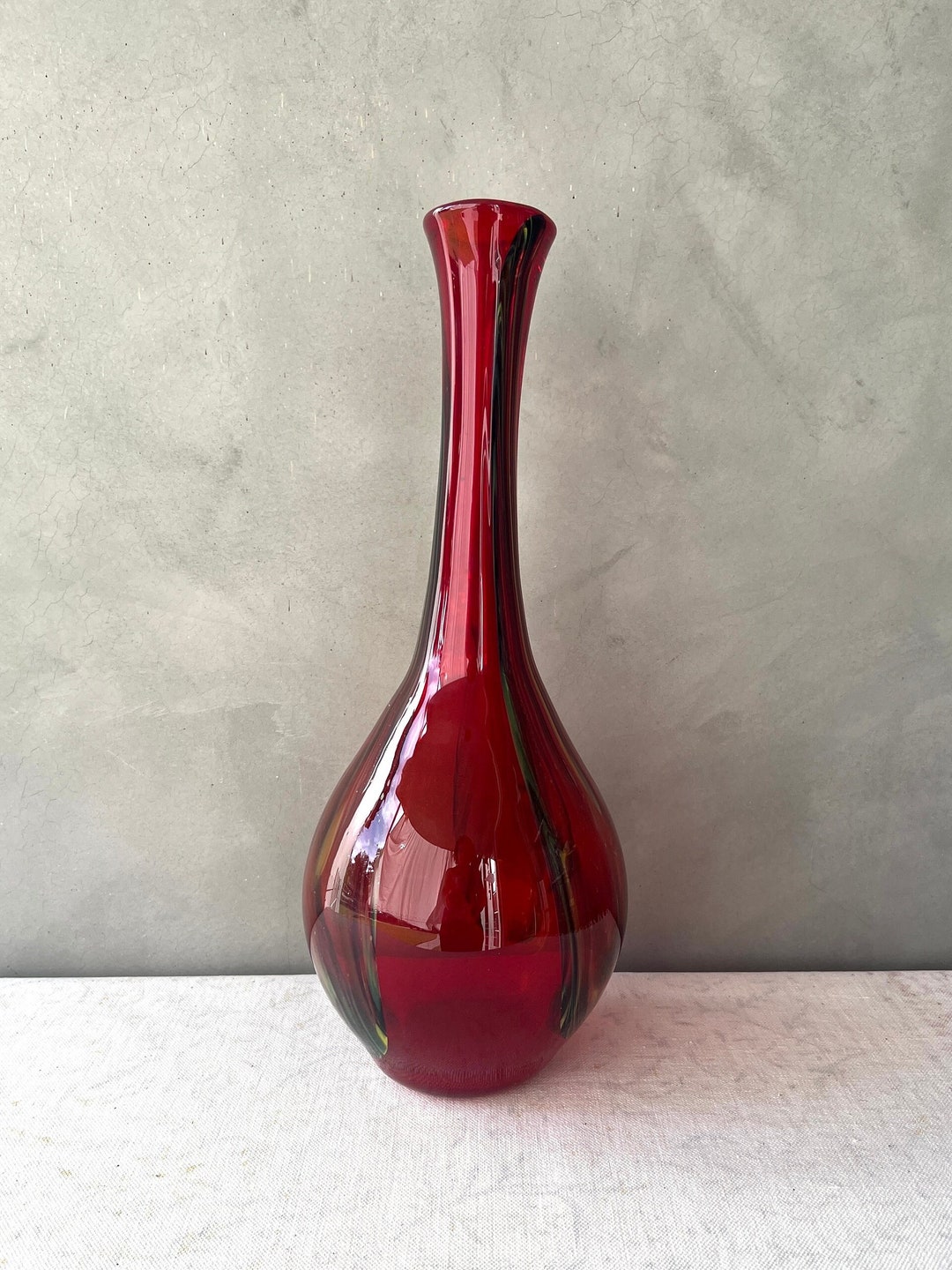 Red Swirl Fluted Glass Vase - Etsy
