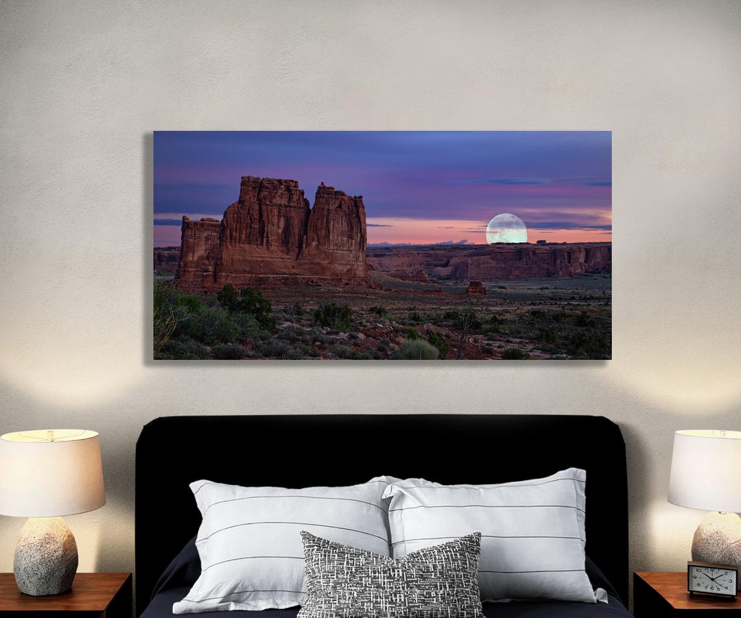 Full Moon Over Utah Desert Landscape, Southwestern Desert Moon, Utah ...